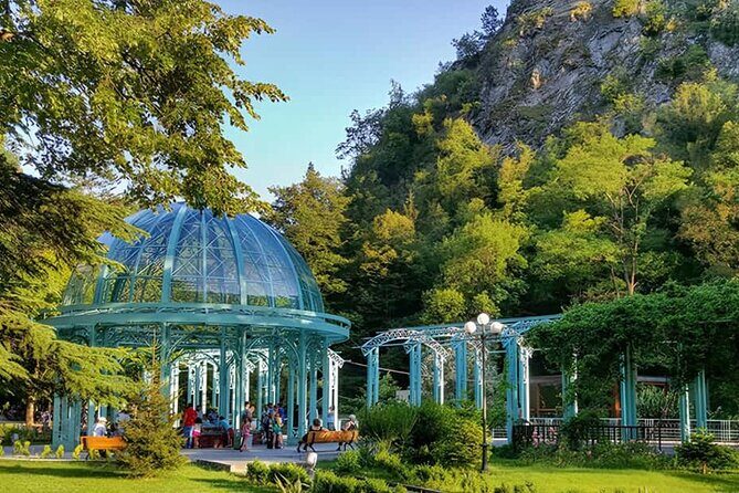 From Tbilisi to Borjomi, Rabati, and Vardzia Cave Guided Tour - What Sets This Tour Apart?