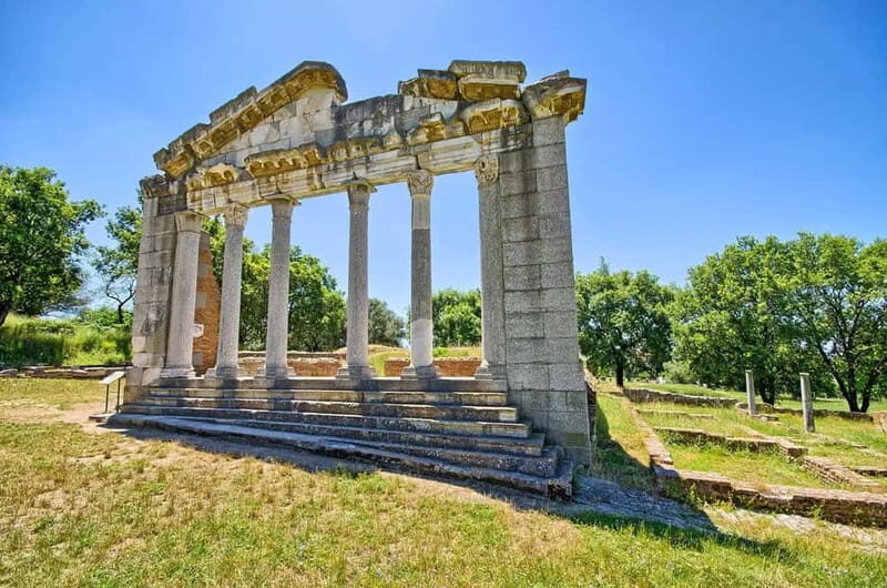 From Tirana & Durres: Group Tour of Apollonia Berat & Durres - What the Tour Does Well