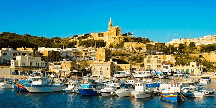 From Valetta: Catamaran Tour with Hop-On, Hop-Off Gozo Tour - Exploring Gozo: What Can You See in 2 Hours?