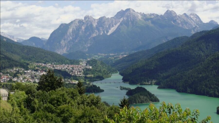 From Venice: Dolomites, Lake Misurina, and Cortina Day Trip - Transportation & Group Dynamics