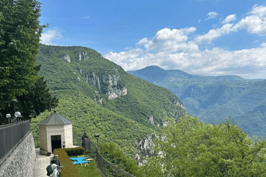 From Verona: Day tour to Madonna della Corona - The Transport and Group Size: Why It Matters