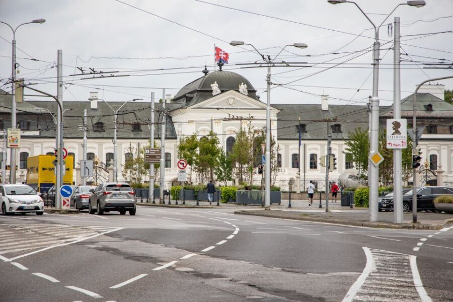 From Vienna: Bratislava Grand City Day Tour - Key Points