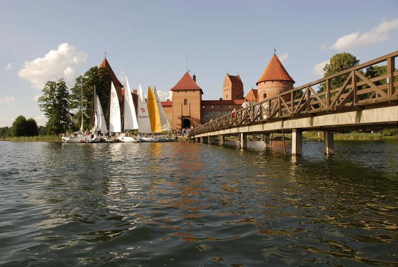 From Vilnius: Trakai Eco-Friendly Half Day Trip By Train - What Makes This Tour Special?