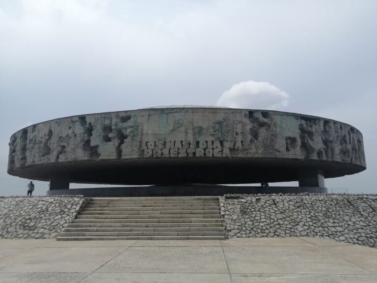 From Warsaw: Lublin and Majdanek State Museum Day Tour - What Makes This Tour Stand Out?