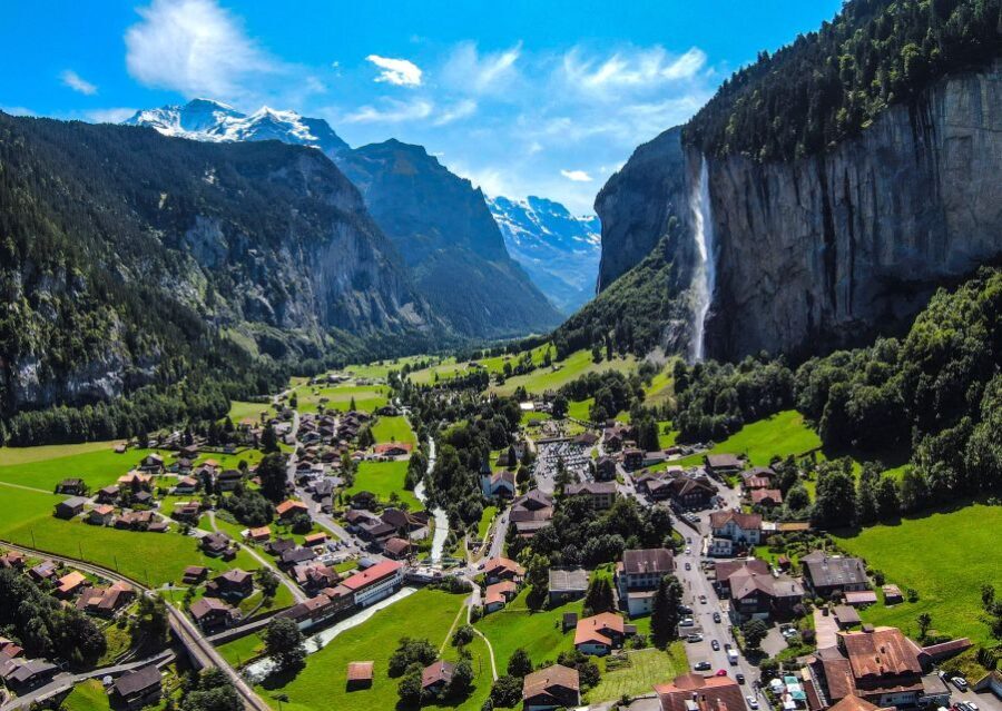 From Zurich: Waterfalls Valley & Aareschlucht Gorge Day Tour - Authenticity and Value: What Makes This Tour Stand Out?