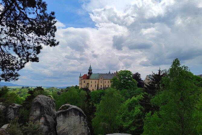 Full Day Bohemian Paradise Hiking Tour - Exploring the Full Day Bohemian Paradise Hiking Tour — A Genuine Adventure from Prague