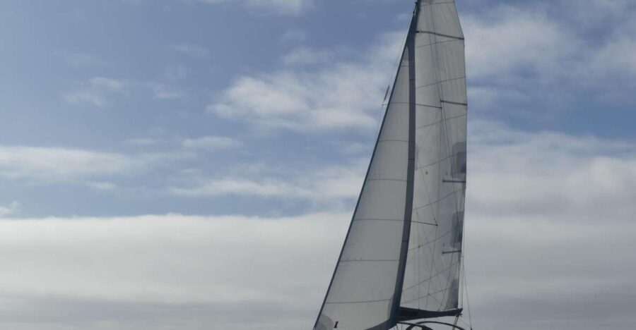 Full-day cruise with stopover on the island of Houat - The Value of Small Group Sailing