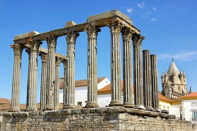 Full Day Evora Tour - Lunch and Free Time