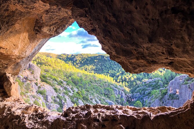 Full-day Hiking at Ruta the Aqua across Pena Cortada - An In-Depth Look at the Full-day Hiking Experience