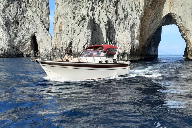 Full day in Capri with Fratelli Aprea 32 Feet - The Key Stops and What to Expect