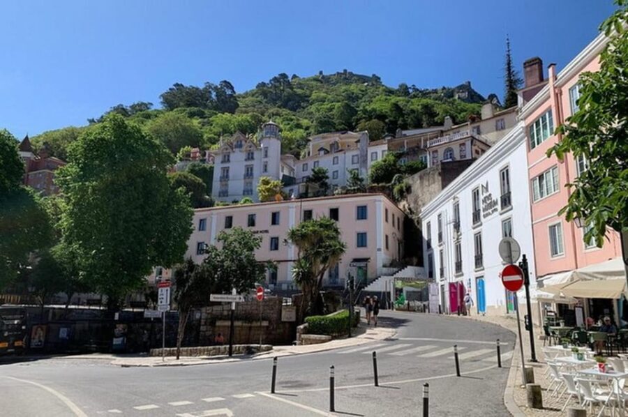 Full Day Tour to Sintra with Pena Palace and Quinta da Regaleira - Who Will Enjoy This Tour?