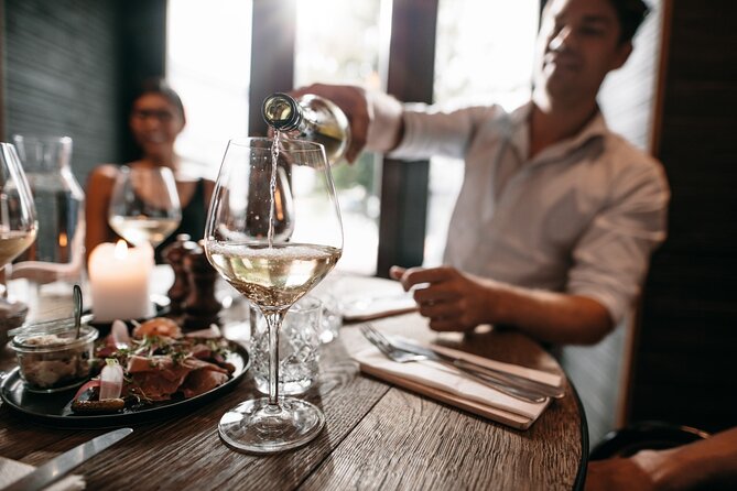 Fun Wine Tasting with the most italian Sommelier in Milan - Key Points