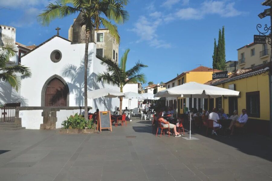 Funchal: Botanical Garden and Old Town Private Tuk-Tuk Tour - Who Should Consider This Tour?