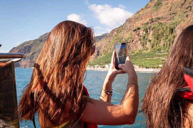 Funchal: Speedboat tour- SEE THE ISLAND AND LIFE AT SEA - Making the Most of Your Speedboat Trip