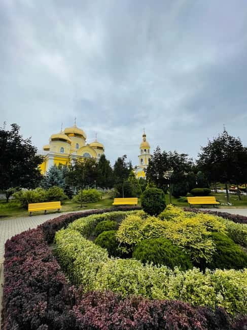 Gagauzia: day tour in Gagauzia and Manuc Bei Mansion - An Introduction to the Experience