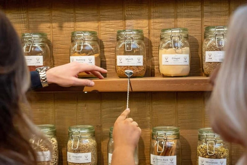 Galway: Gin School Masterclass - An In-Depth Look at the Galway Gin School Experience