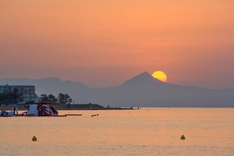 Gandia: Sunset at sea from Gandia - In-Depth Look at the Experience