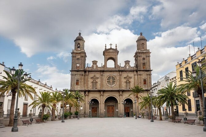 Gastronomic Bike Tour through Las Palmas at Night - Exploring Las Palmas on Two Wheels: A Deep Dive into the Gastronomic Night Bike Tour