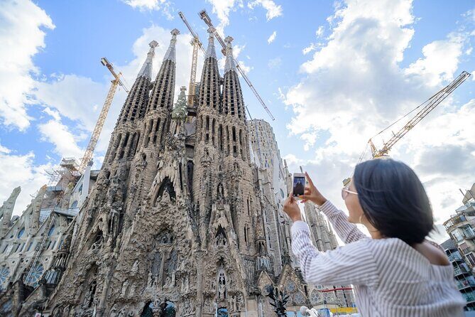 Gaudí Highlights Private Tour with Sagrada Familia Visit Included - Who Will Love This Tour?