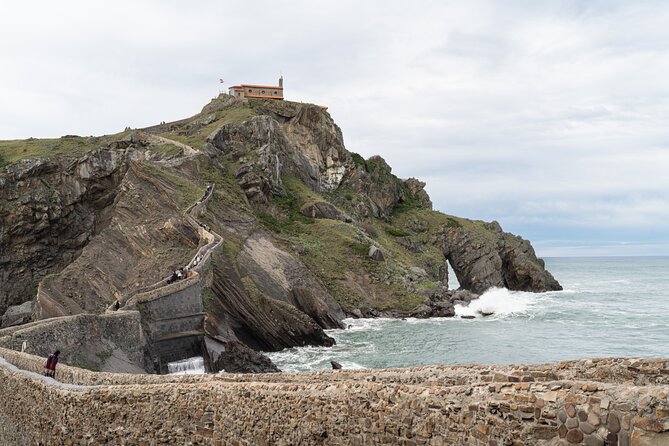 Gaztelugatxe and Gernika Tour From San Sebastian - Exploring the Gaztelugatxe and Gernika Tour from San Sebastian