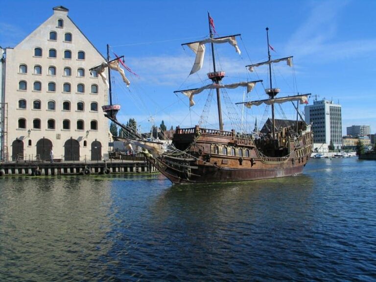 Gdansk: Guided Round-Trip Cruise to Westerplatte - Authentic Experiences Based on Real Reviews