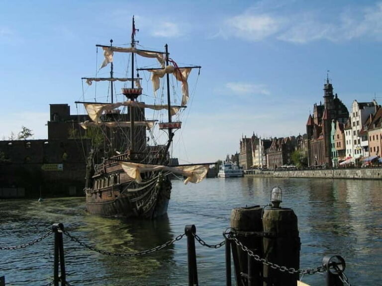 Gdansk: Guided Round-Trip Cruise to Westerplatte - The Westerplatte stop: worth the time?