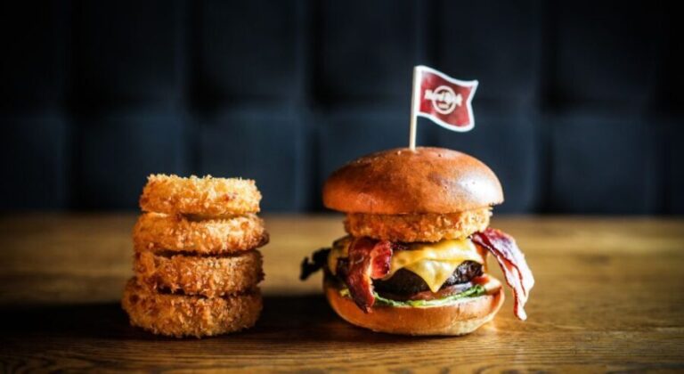 Gdansk: Legendary Burger and Zywiec Beer at Hard Rock Cafe - The Itinerary in Detail