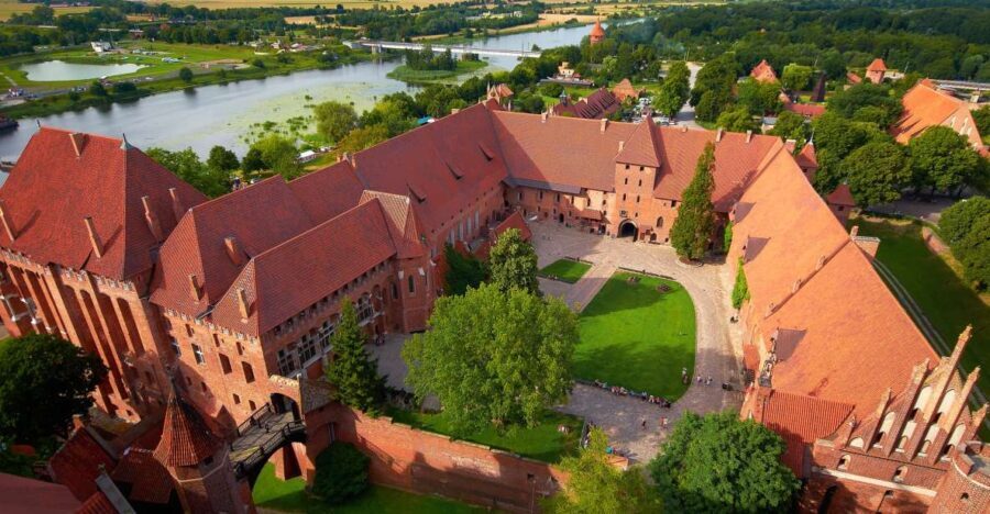 Gdansk: Malbork Castle Regular Tour - Analyzing the Value