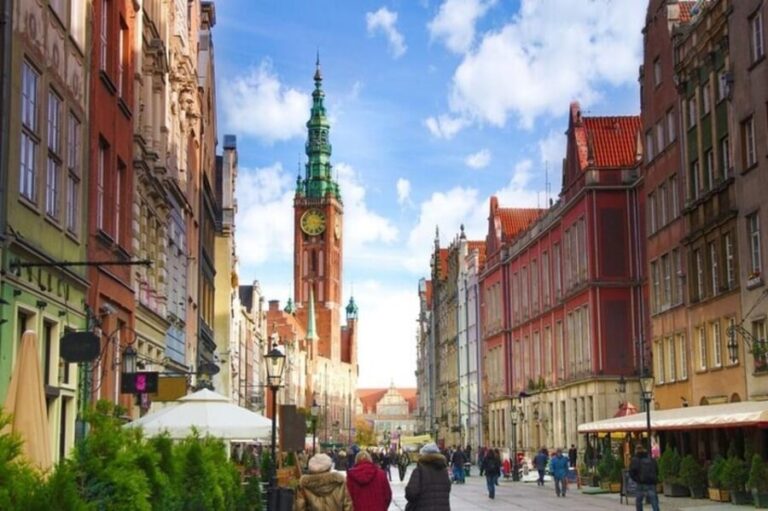 Gdansk : Must-See Attractions Walking Tour - What to Expect on the Tour