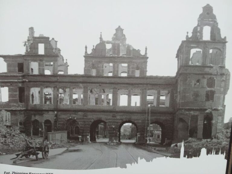 Gdansk Private WWII Tour with Museum of the Second World War - How the Experience Feels for Travelers