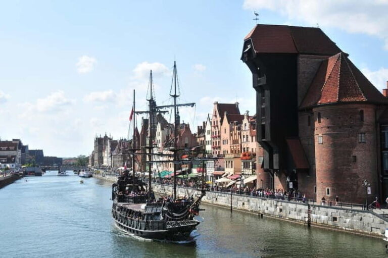 Gdansk: Shared or Private Guided City Tour by Golf Cart - Breakdown of the Itinerary
