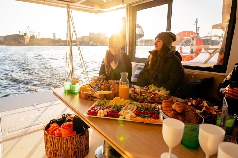 Gdansk/Sopot: Breakfast Cruise on a Catamaran - Views and Scenery