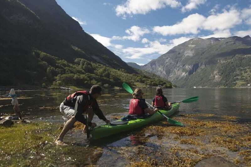 Geiranger: Guided Kayak Tour in Geiranger Fjord - Authentic Feedback from Paddlers