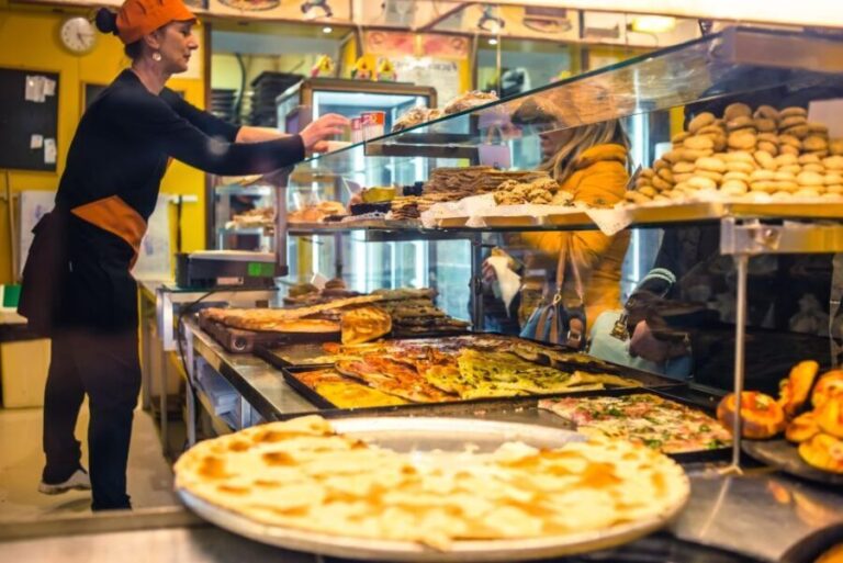 Genoa Street Food Secrets: A Full Meal & Drinks Adventure - What Makes This Tour Stand Out?