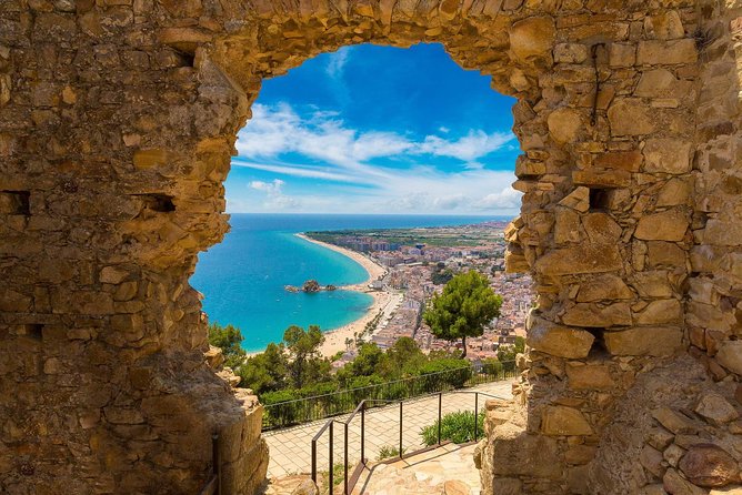 Girona and Costa Brava Private Tour with Pick-up from Barcelona - Key Points