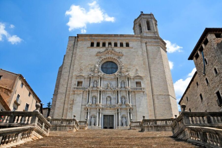 Girona: Self-guided Audio City Tour on Your Phone - Detailed Breakdown of the Itinerary