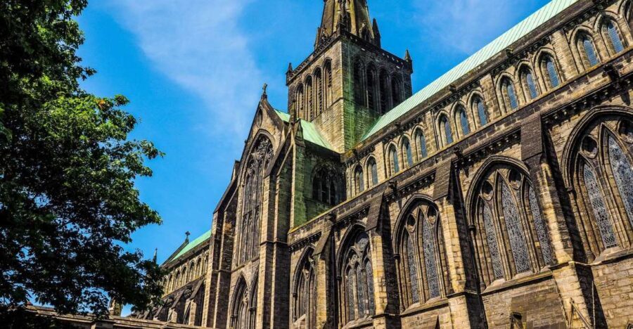 Glasgow: Capture the most Photogenic Spots with a Local - The Guide’s Role: Knowledge is Power