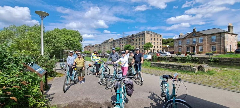 Glasgow: City, Green spaces and Clyde Bridges Bike Tour - What Makes This Tour Stand Out?