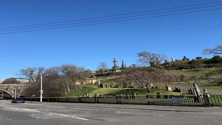 Glasgow Necropolis: Private Tour with Local Guide - Exploring the Necropolis: What You’ll See and Learn