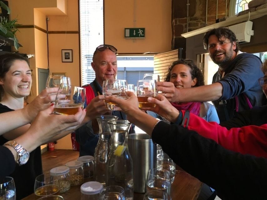 Glasgow: Walking Tour With Beer Tasting - The Beer Tasting Experience: A Craft Beer Journey