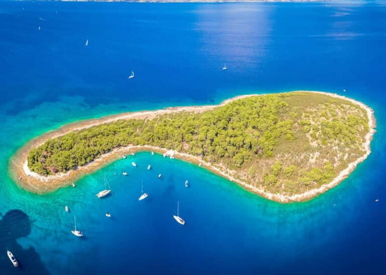 Golden Horn beach, Bol town, beach Vala Hrvaska restaurant - Whats Included & Whats Not