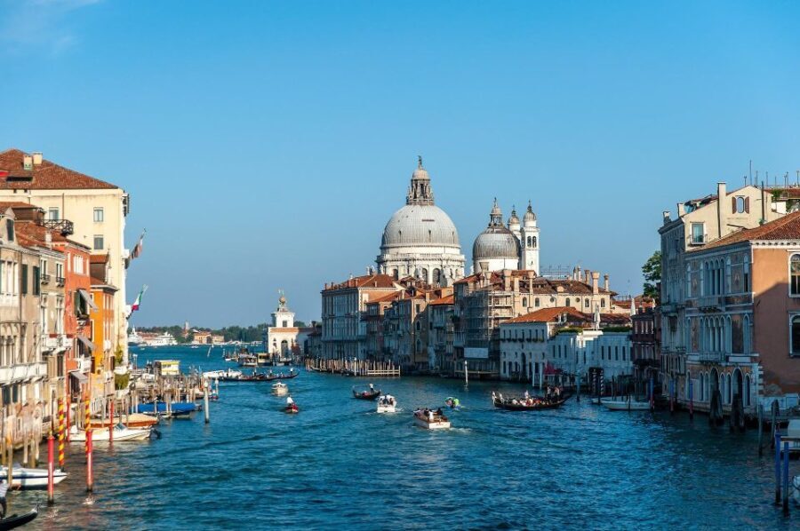 Gondola tour with Four Seasons Concert by VENICE in GONDOLA - The Itinerary Breakdown