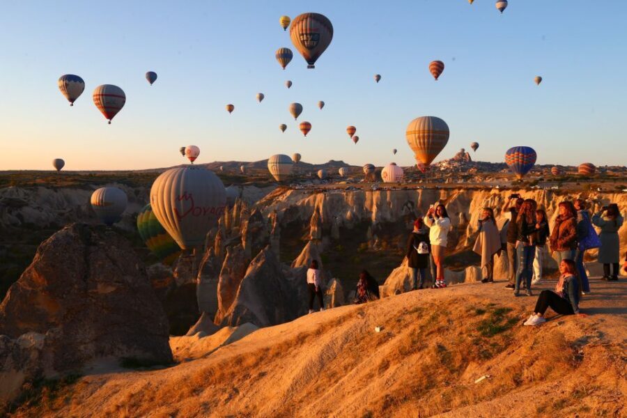 Goreme: Sunrise Hot Air Balloon Flight over Cappadocia - The Flight Experience: What to Expect