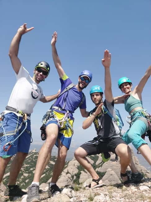 Gorros de Montserrat: climb and enjoy the magical mountain from its peaks. - The Experience: What Its Like on the Climb