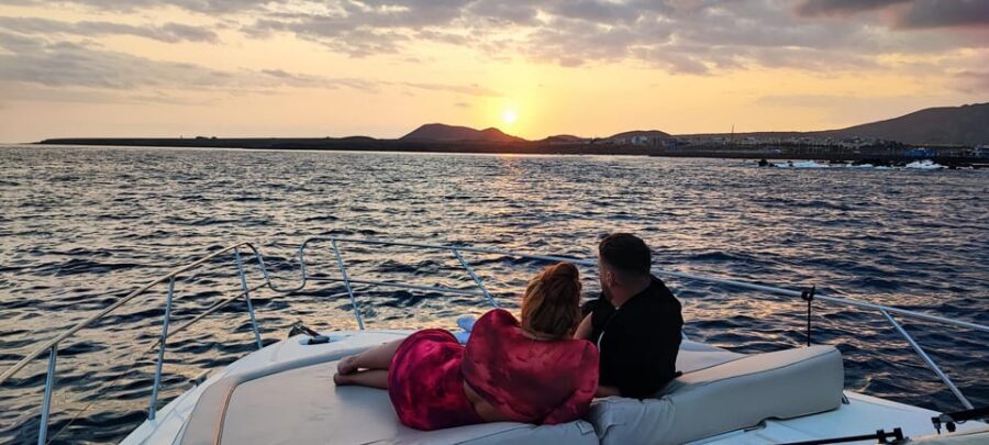 Gourmet cruise at sunset with whale watching - What’s Included and What to Expect