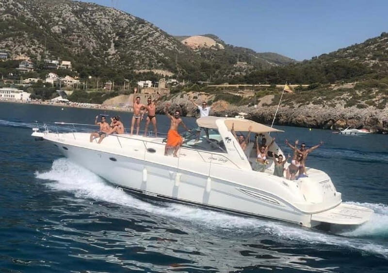 Gran Canaria: Shared yacht excursion with beverages, lunch and snorkeling - What’s Included and What’s Not