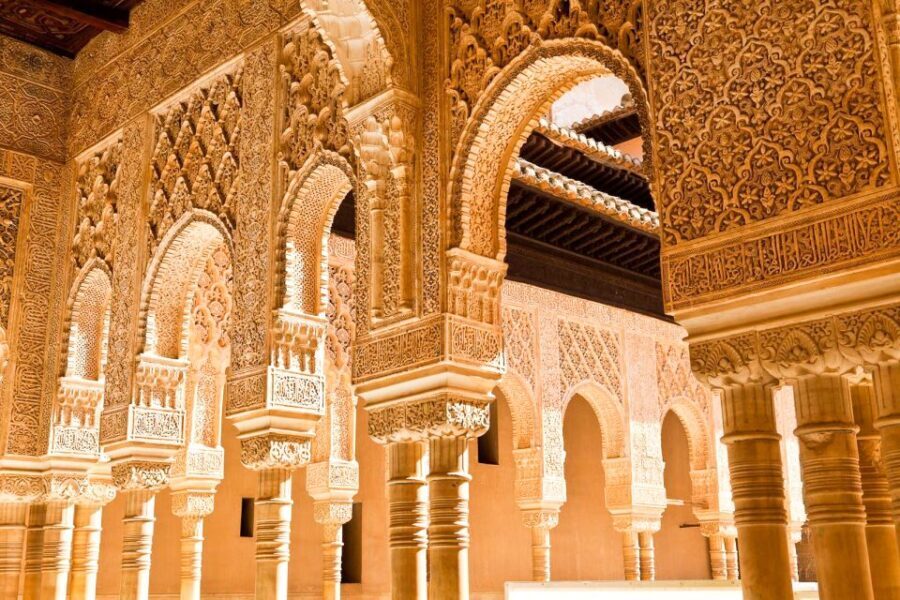 Granada: Alhambra and Nasrid Palaces Small Guided Tour - Why This Tour Offers Great Value