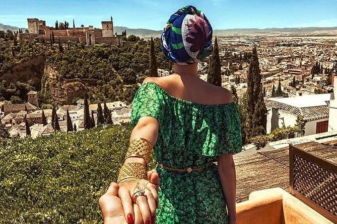 Granada: Alhambra Comlex + Nasrid Palaces + Alcazaba Guided Tour - Practical Tips for Tour Participants