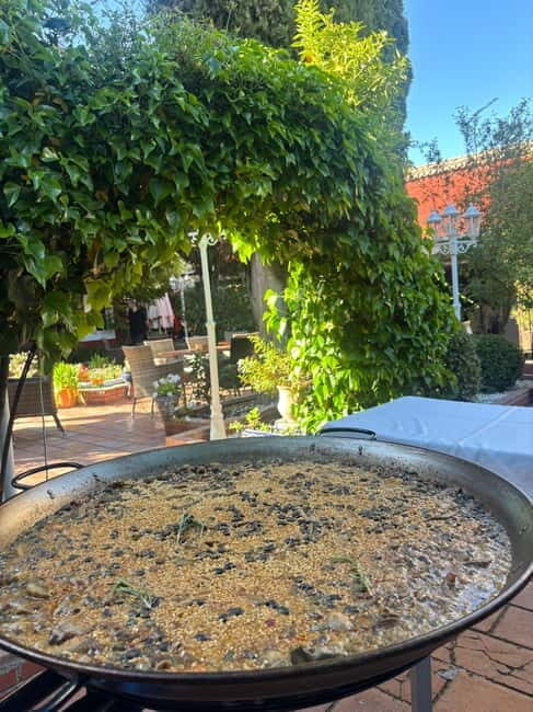 Granada: Dinner with Paella on a Terrace in the Albayzín and Live Flamenco - Who Is This Tour Best For?