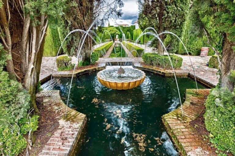 Granada: Full Alhambra Premium Guided Tour with Tickets - Why This Tour Offers Great Value
